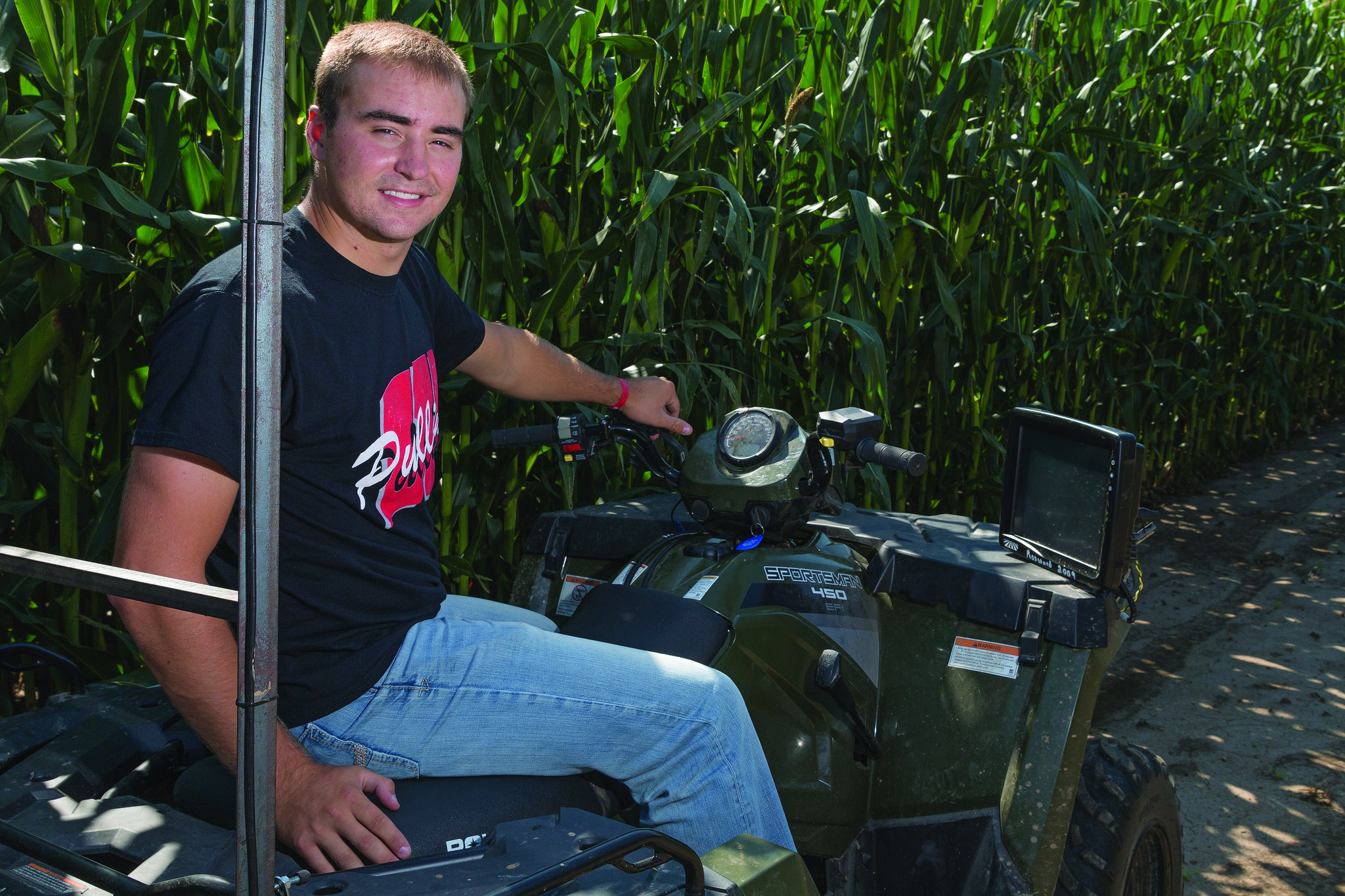 Students on the cutting edge: Undergrads contribute to knowledge and ...